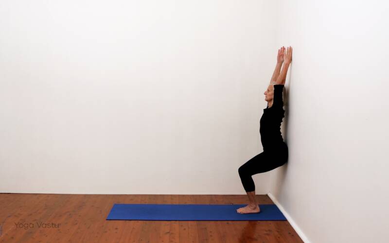 Iyengar yoga videos – backbend asanas - Yoga Vastu