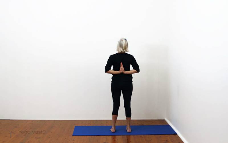 Reverse Prayer Pose (Paschima Namaskar) | Iyengar Yoga