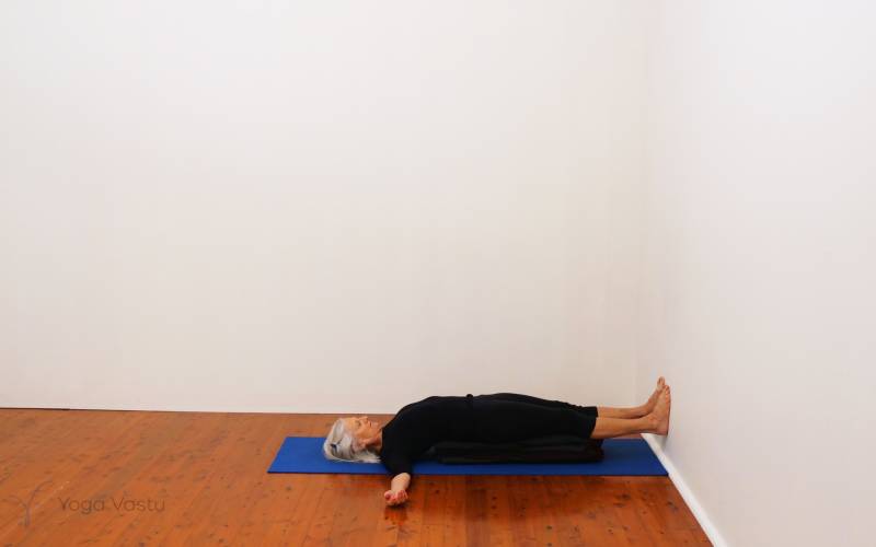 Reverse Prayer Pose (Paschima Namaskar) | Iyengar Yoga