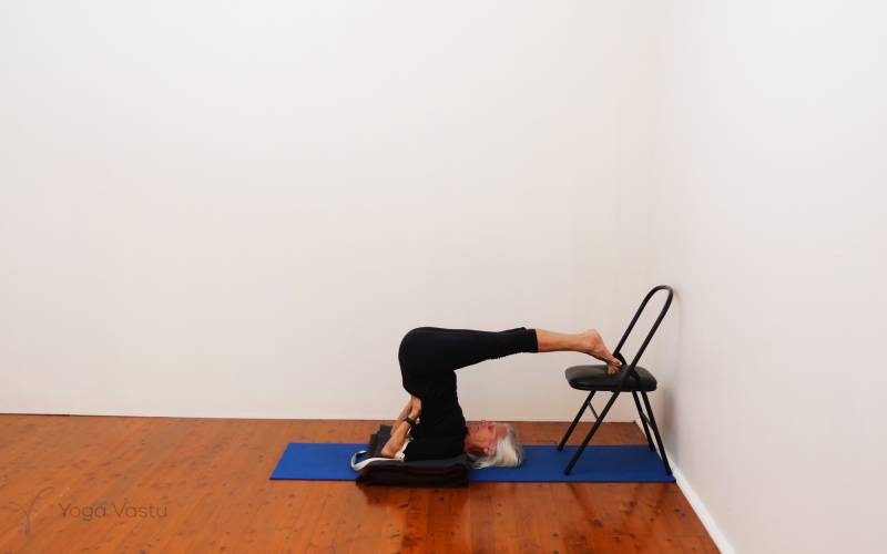 Reverse Prayer Pose (Paschima Namaskar) | Iyengar Yoga